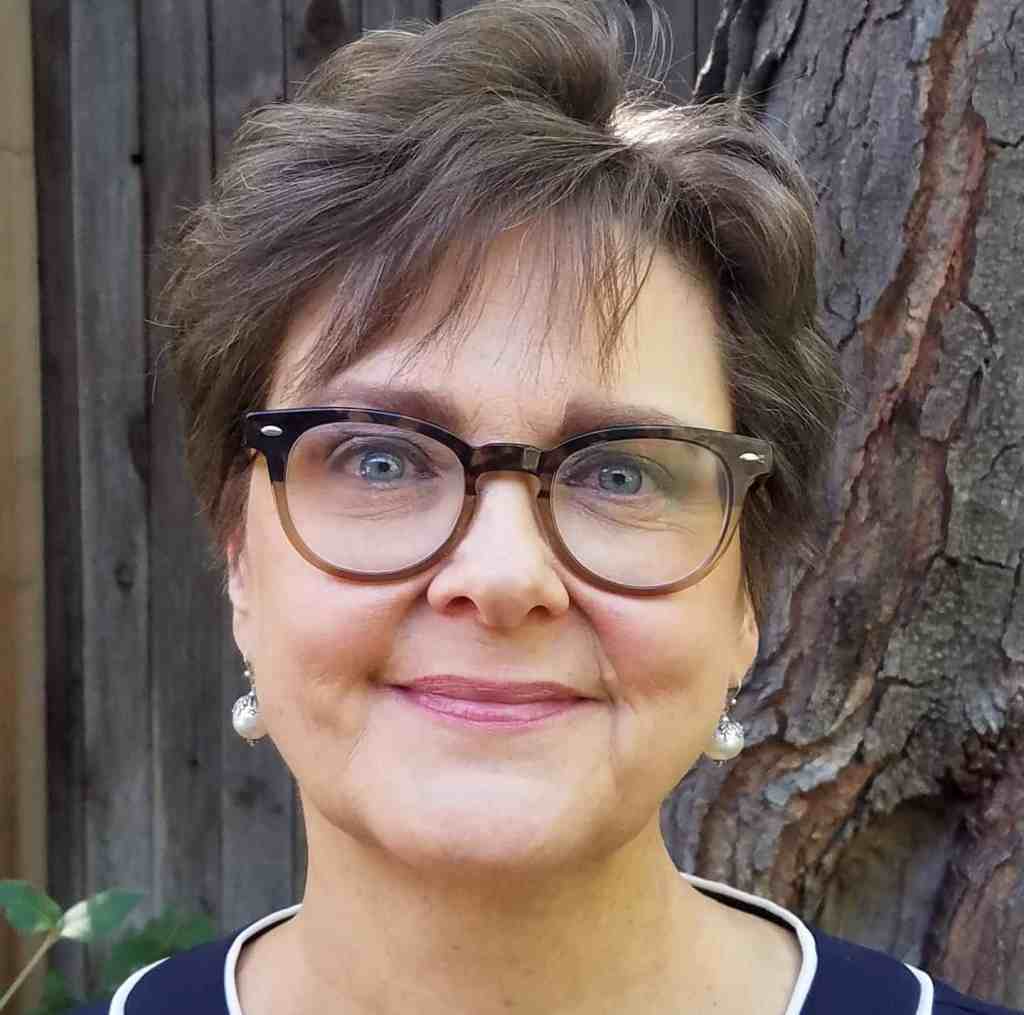 Elizabeth Gibson – Story Crossroads